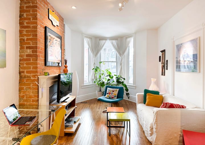 Charming And Cozy Victorian Home In Toronto - Toronto