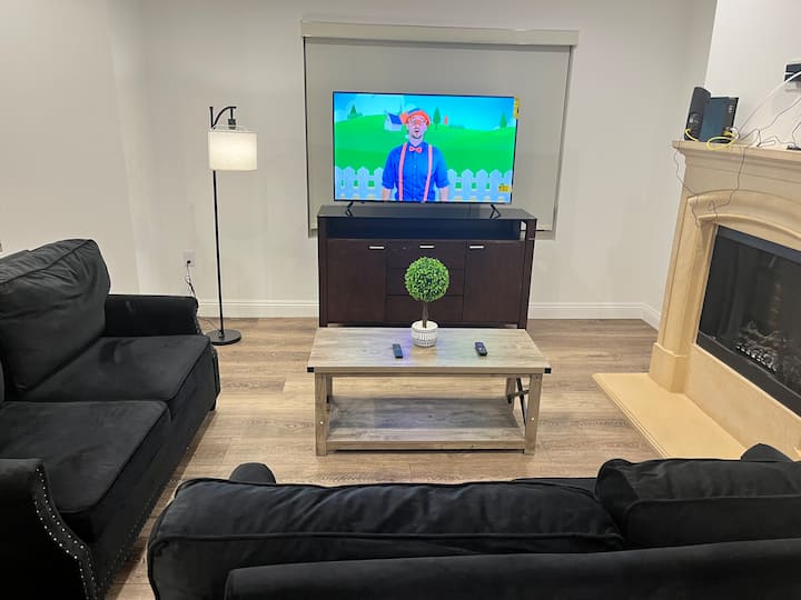 Comfortable /Quiet 2b2b Home,free Parking - Pasadena, CA