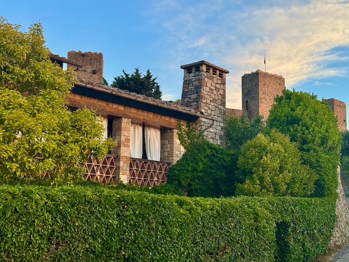 Sotto Le Mura Monteriggioni - Monteriggioni