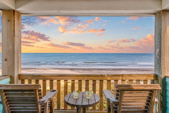 Beachfront 5br | Sleeps 16 | Gulf Decks - Crystal Beach, TX