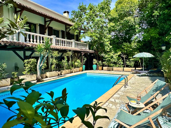 Superbe Villa Avec Piscine Au Cœur De Marseille - Marseille