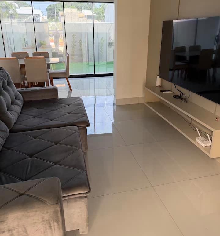 Para Quem Gosta De Uma Casa Confortável E Com Tudo - Maringá