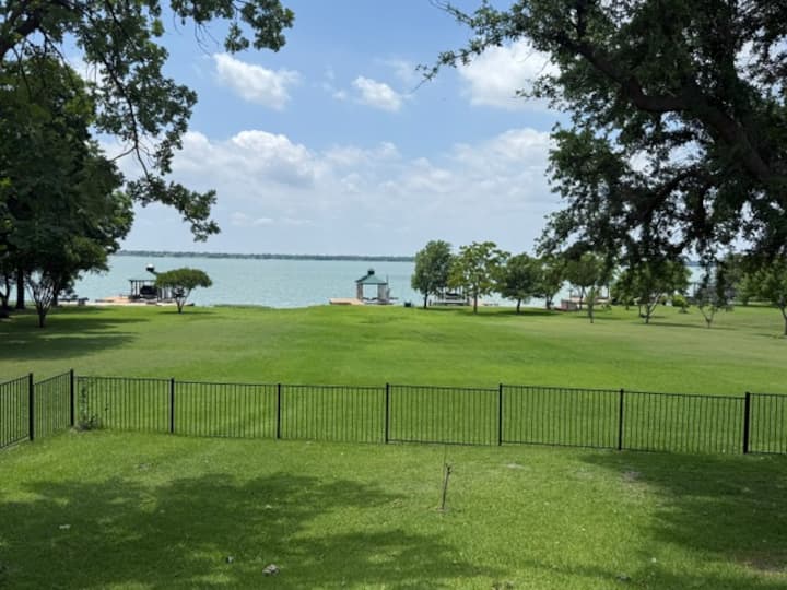 Luxury Lakefront House Rockwall, Pool Private Dock - Rockwall, TX