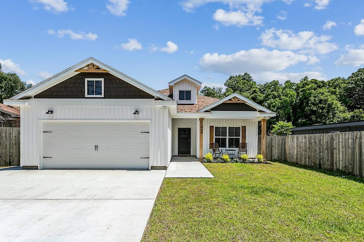 Modern New Build In Central Pensacola Pet Friendly - 彭薩科拉