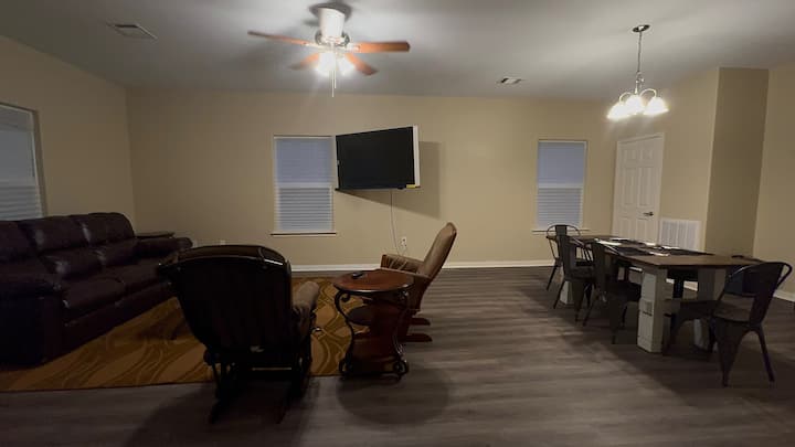 Home In Livingston (Wheelchair Friendly) - Livingston, TX