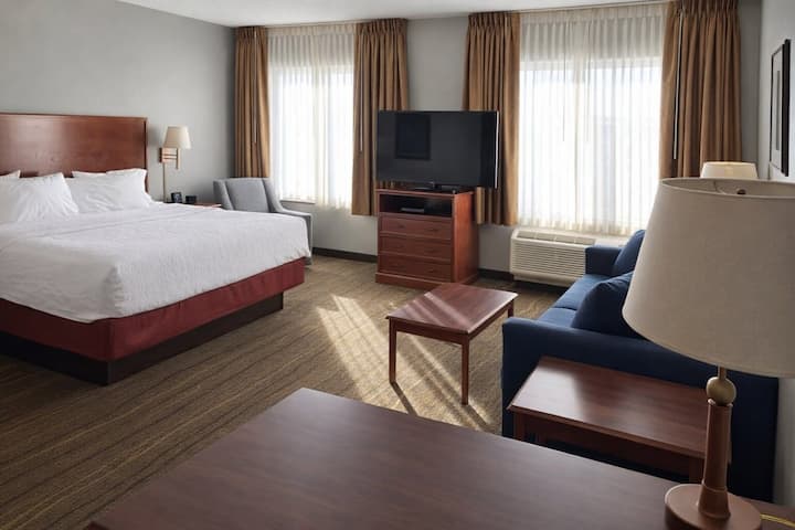 King Studio | Southshore Hotel | Lake Days - Bemidji, MN