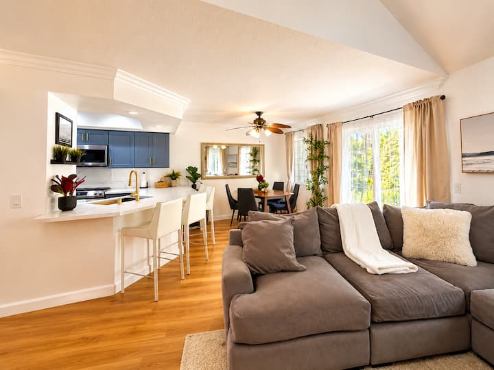 Coastal Retreat- Stylish 2br Townhome-laguna Beach - Laguna Woods, CA