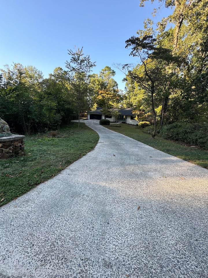 World Cup 2026 Basecamp -
4br / 2ba - Sleeps 12 - Kennesaw, GA