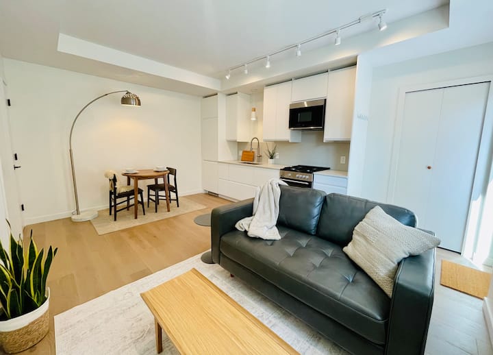 Brand New Garden Suite In North Van Mins From Lgh - North Vancouver