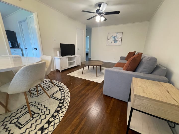Modern Industrial Gem Near Uptown & Plaza Midwood - Charlotte