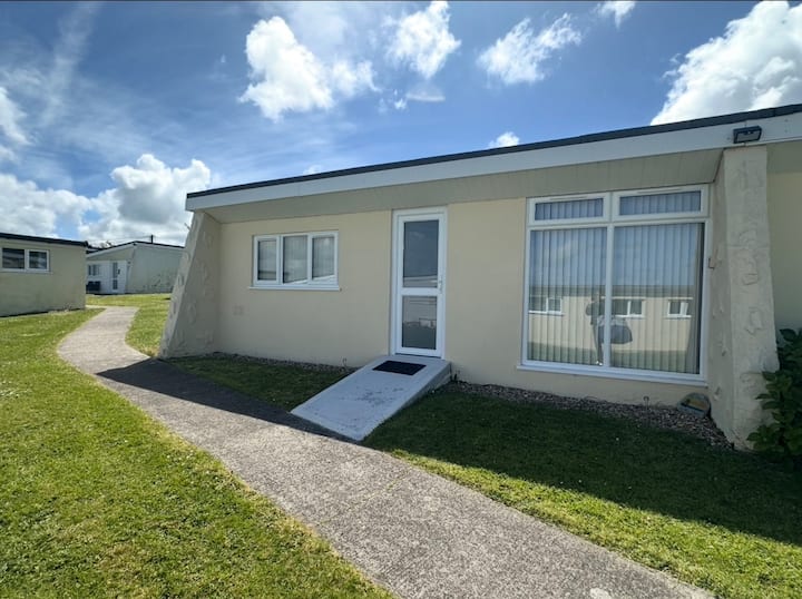 Cozy Chalet Near Beach & Facilities - Crackington Haven