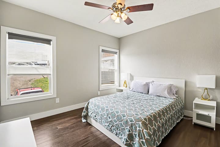 Quiet & Cozy - 1 Bed Condo - Downtown Omaha - Omaha