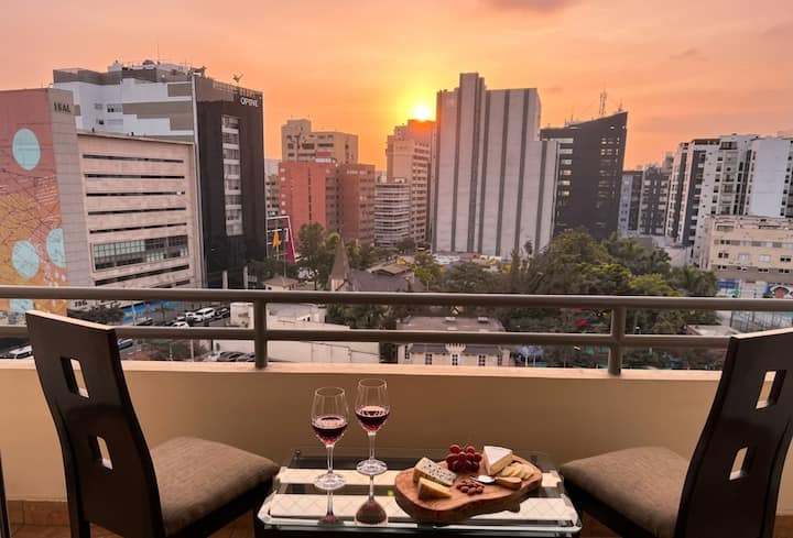 Espectacular Vista 360° | 4 Hab | Familiar | 16pax - Peru