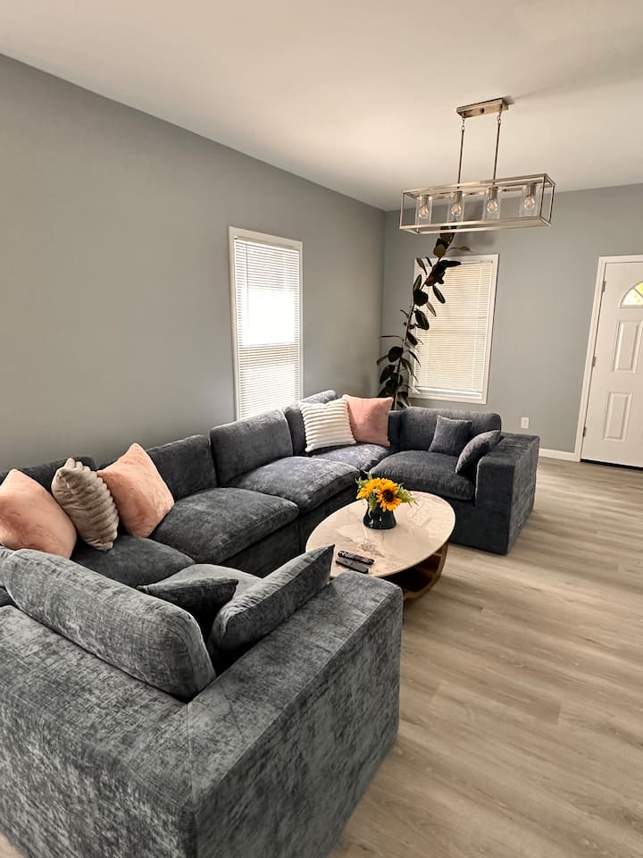 Brand New Stunning Home 3 Min To Niagara Falls - Niagara Falls