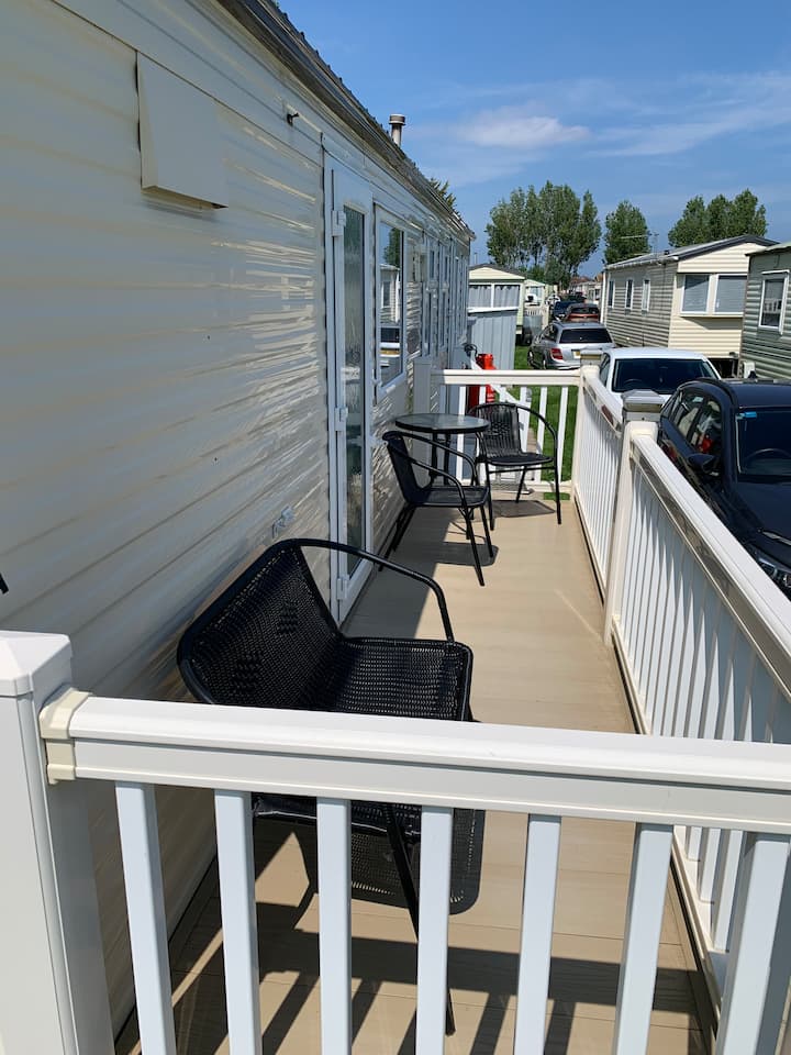3 Bed Van With Beach Access Inc Outdoor Pool Pass - Ingoldmells