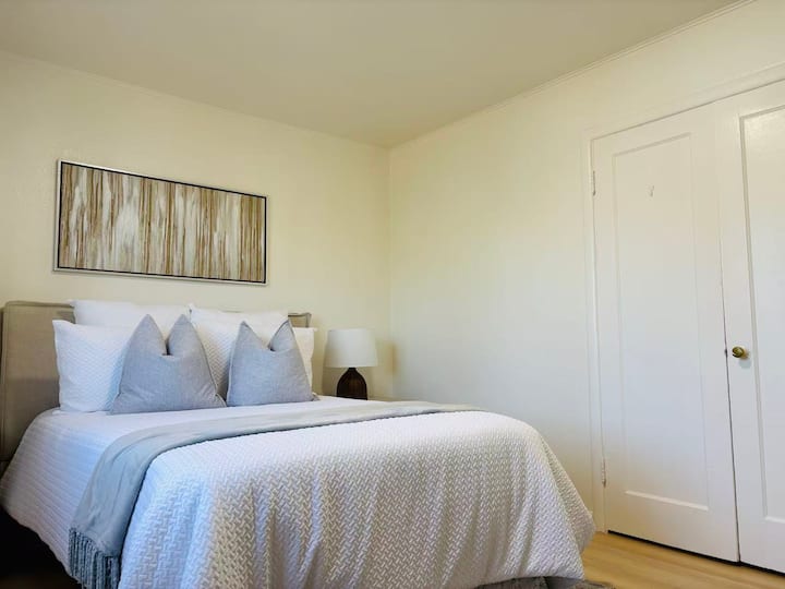 Newly Renovated 3br W/ Huge Backyard - San José