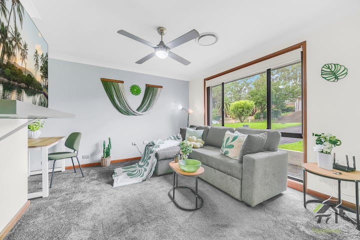 Cranebrook Leisurely Home - Kingswood