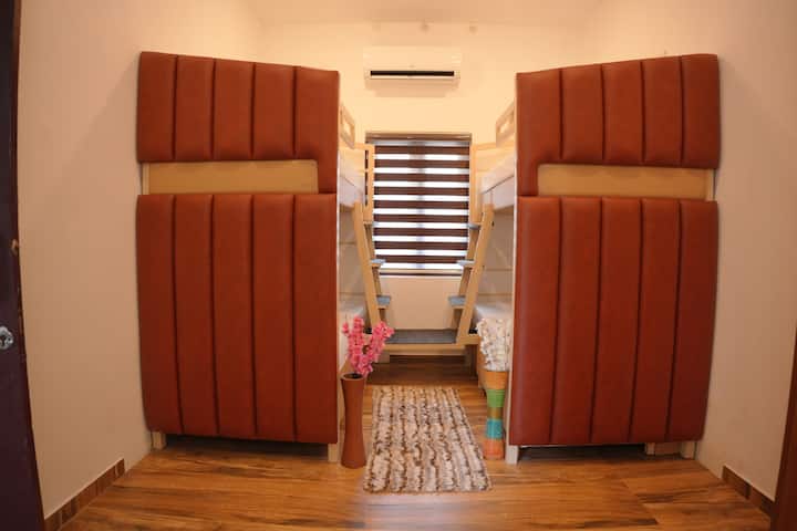 Dune Hostel -4 Bunkbeds-bedroom - Alappuzha