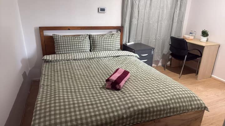 Room 6 – Comfortable Stay - Armadale