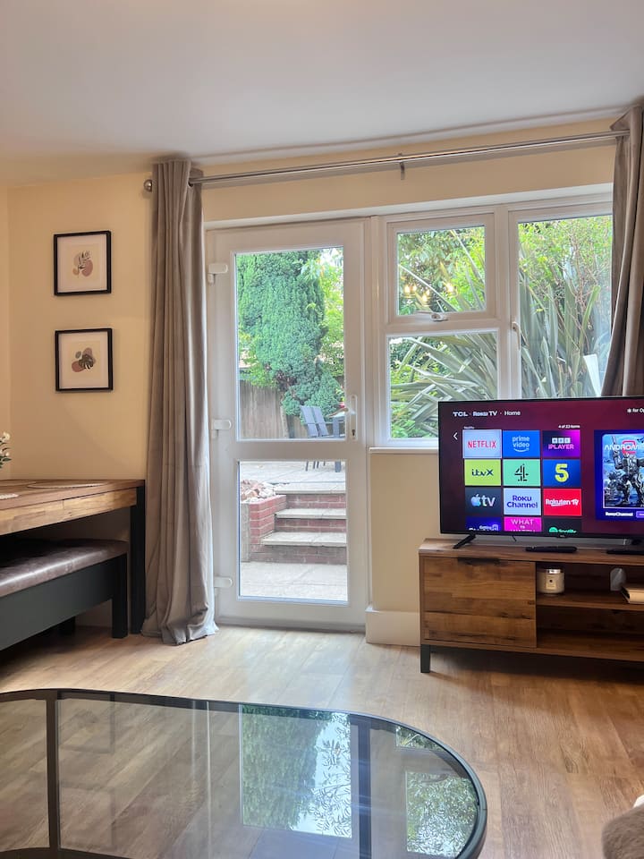 Entire 1 Bedroom House - Lymington - Lymington