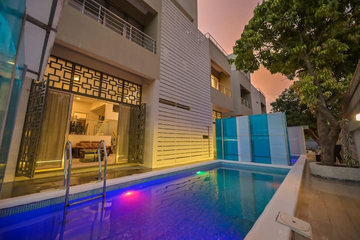 Masse Villa | 3bhk Pvt Pool By Clickmystay - Lonavla