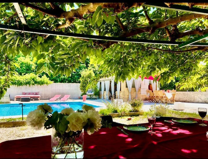 Villa Avec Piscine « La Parenthèse Champêtre » - Castillon-du-Gard