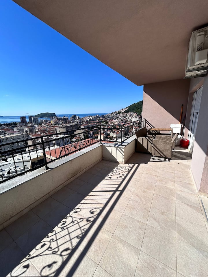 Apartment In Budva With Beatiful View - Monténégro