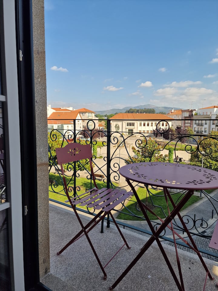 Casa Da Villa — Praça Da República, Monção - Monção