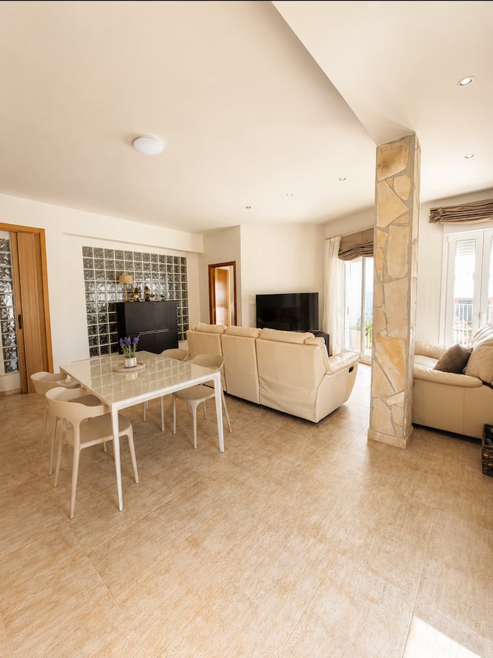 Vivienda De Lujo Para 5 Personas. - Sueca