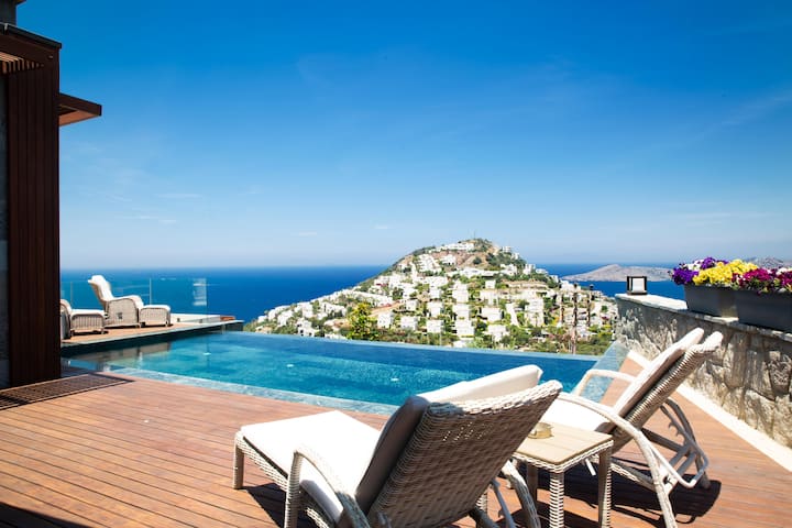 Bd417-bodrum Yalıkavakta 6 Odalı  Villa - Yalıkavak