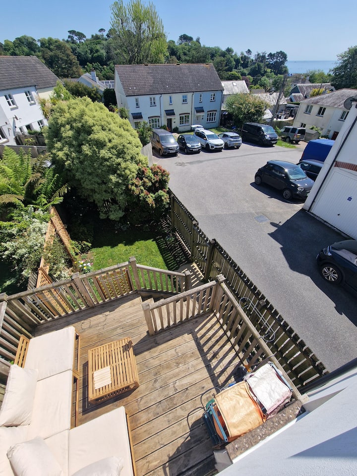 Seaside Sanctuary With Deck, Garden & Parking - Falmouth