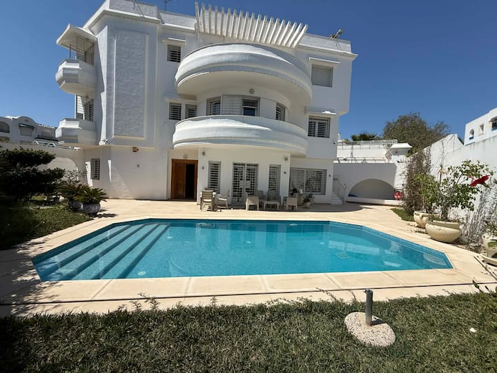 Vacances Villa Iris&piscine S+4 Zone Touristique - Nabeul