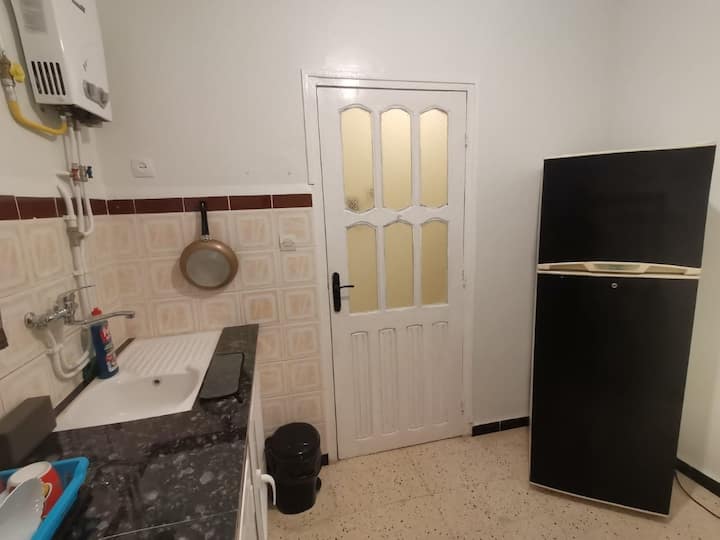 Un Charmant T2 Dans Une Villa Très Calme - Béjaïa