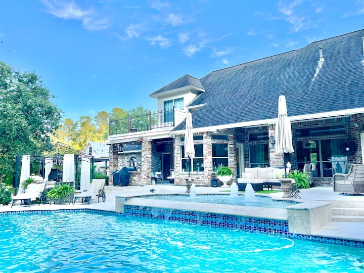 Carter Creek Ranch - A Private 7-acre Gated Estate - Magnolia, TX