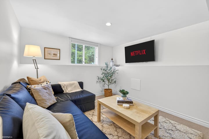 Vancouver Nest | Cozy 2-bedroom (Commercial Drive) - Vancouver