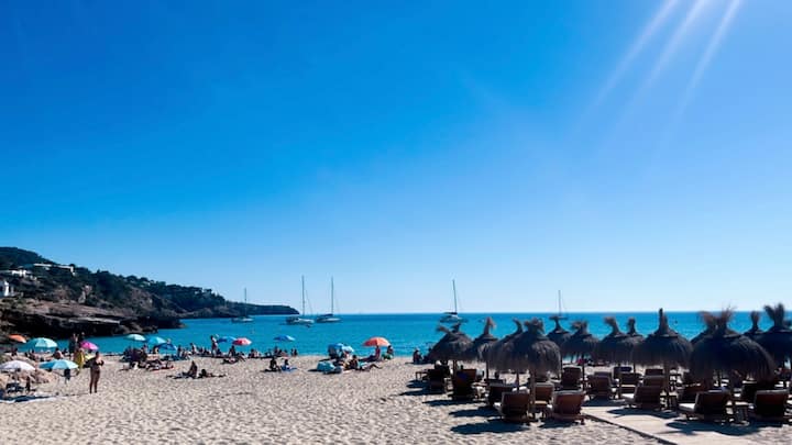 Rustic Beach House Near Pacha Club - Ibiza