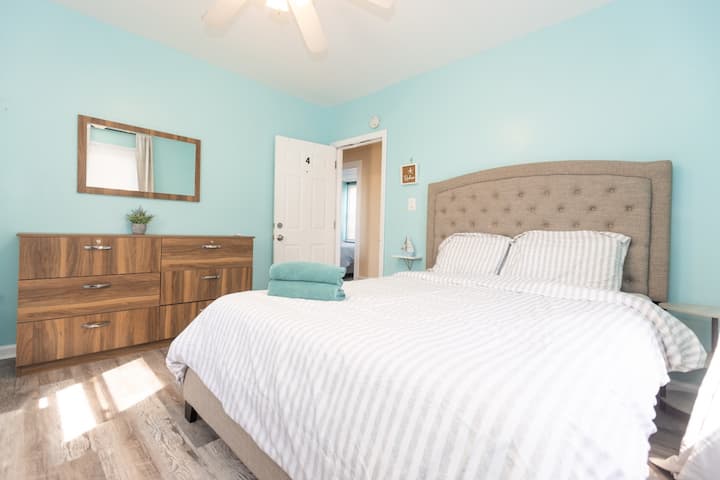 Massive Group Stay | Steps To Beach - Stone Harbor, NJ