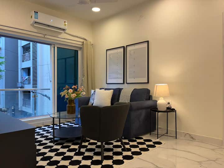 Exquisite 1bhk With Leafy Views & 2 Baths - Mumbai