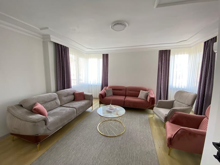 3 Oda 1 Salon 140 M2 3 Balkon Geniş Ferah Daire - Adalia