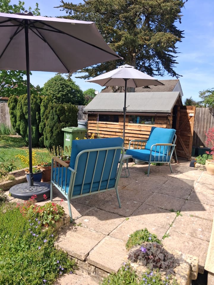 Spacious Dormer Bungalow - Wiltshire