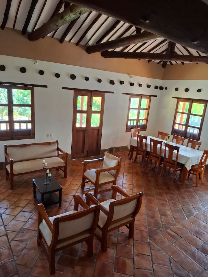 Casa Del Caracolí - Barichara