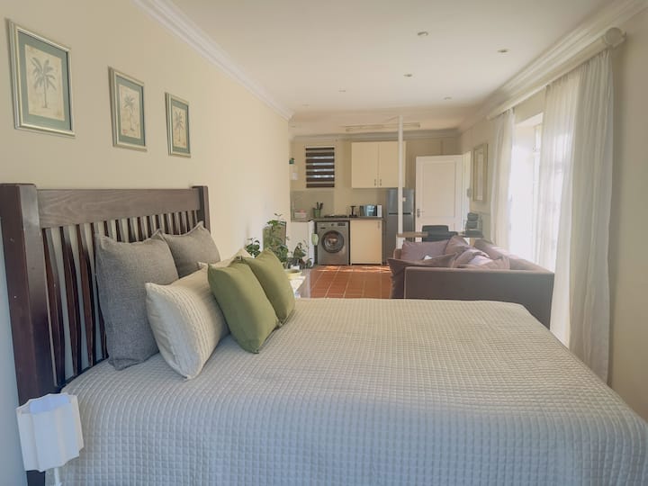 Cozy Palms Studio Cottage - South Africa