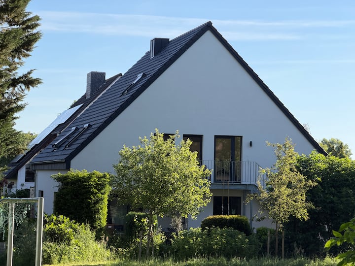 Fei Aachen Apartment · 5 Min Walk + Priv. Parking - Aachen