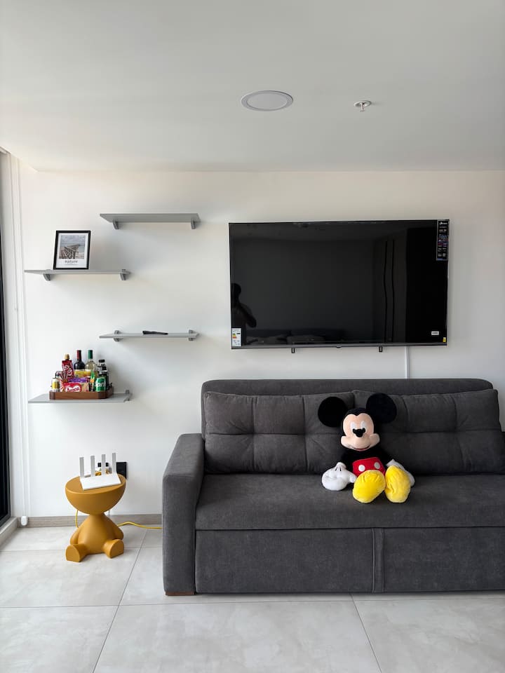 Studio Apartment 12th Floor | Pool & Free Parking - Quito