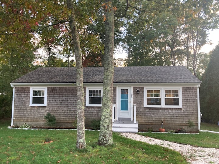 Peaceful And Cozy Cottage In East Falmouth - Falmouth, MA