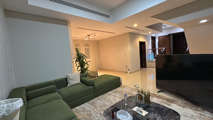 Elegant Luxury Stay Near Malls & Attractions - Abu Dhabi