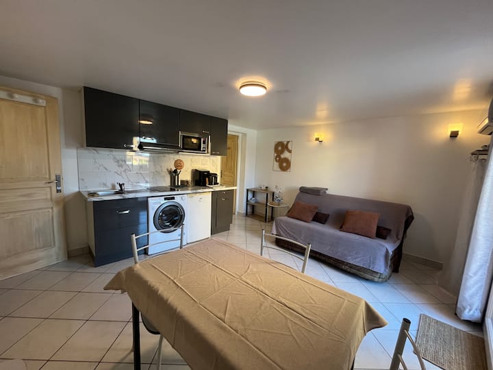 Appartement 1 Chambre, Parking Gratuit - Grasse