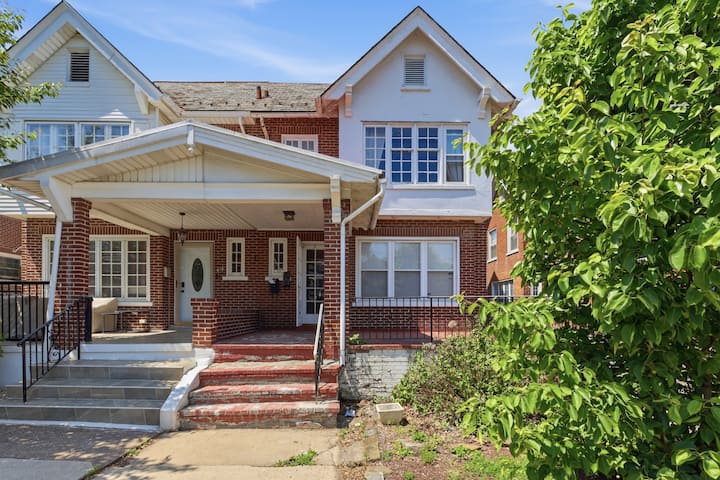 Cozy West End Apartment - Garage + Laundry - Allentown, PA
