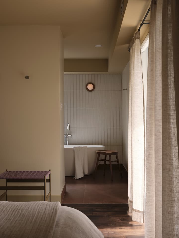 Chambre Deluxe Avec Bain Et Balcon - Sutton