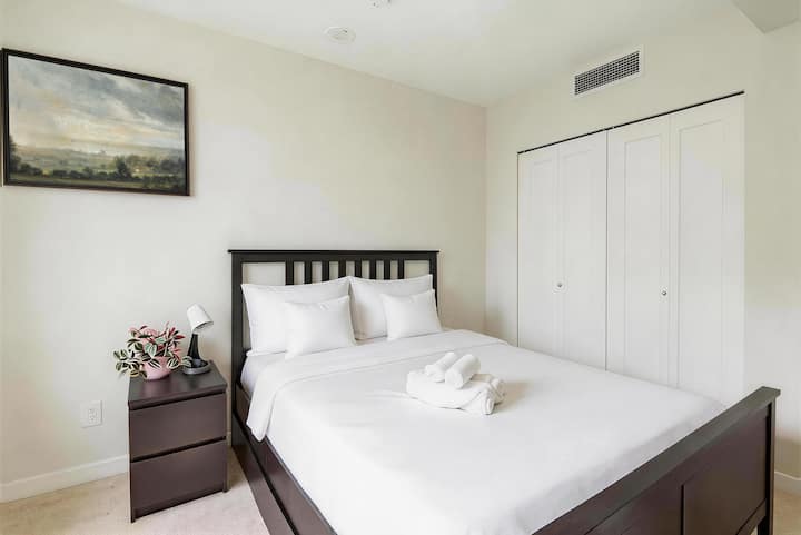 Air Conditioning 2br&2ba Home Near Yvr & Dining - Richmond